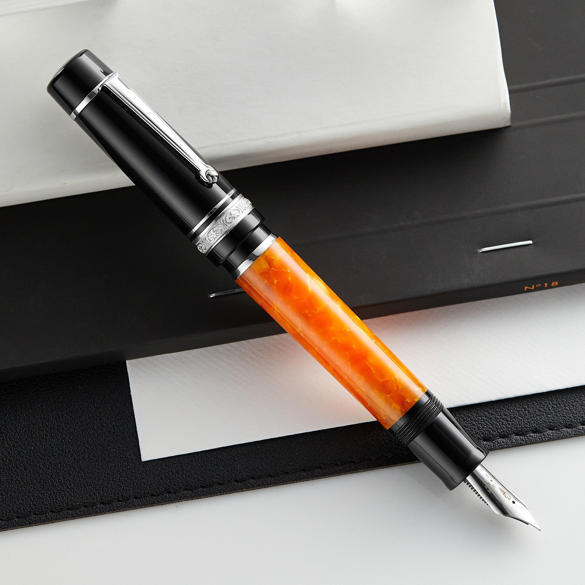 Delta DV Original Mid-size Fountain Pens - The Goulet Pen Company
