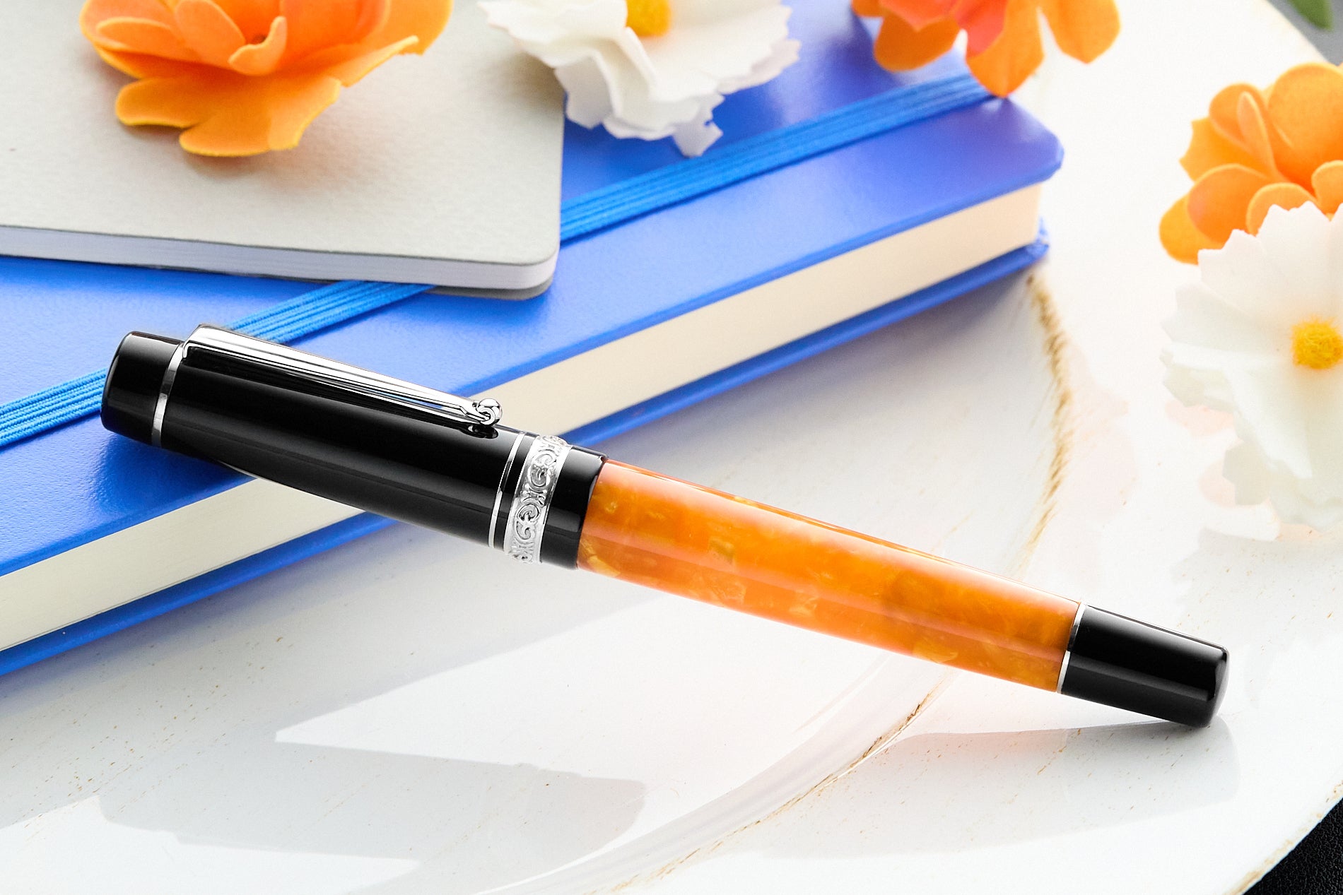 Delta DV Original Slim-Size Fountain Pens - The Goulet Pen Company