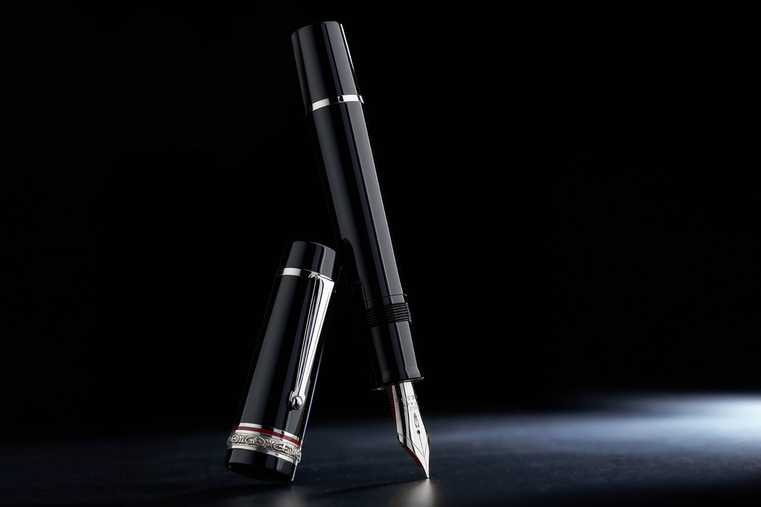 Delta DV Original Oversize Fountain Pen - Magnifica - The Goulet Pen ...