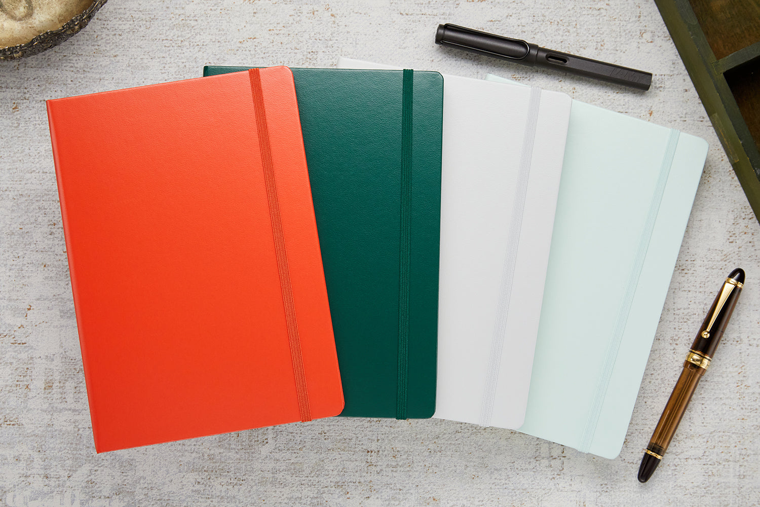 Leuchtturm1917 Medium A5 Notebook - Forest Green, Dot Grid - The Goulet ...